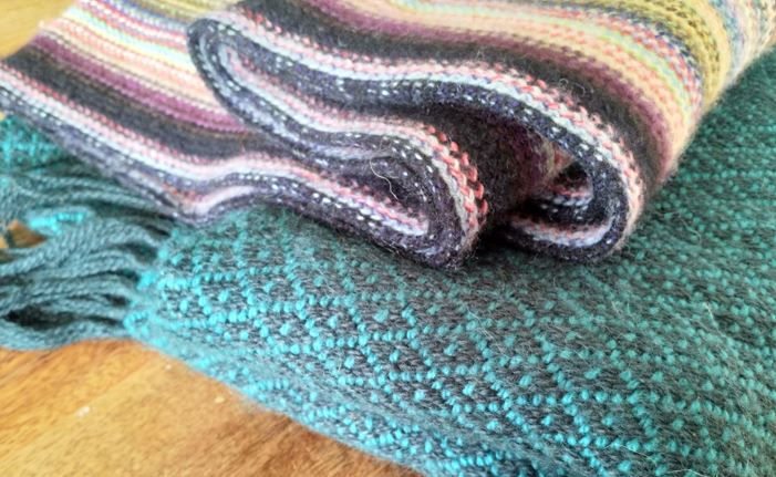 Alpaca vs. Cashmere - Which is warmer? - Big Skies
